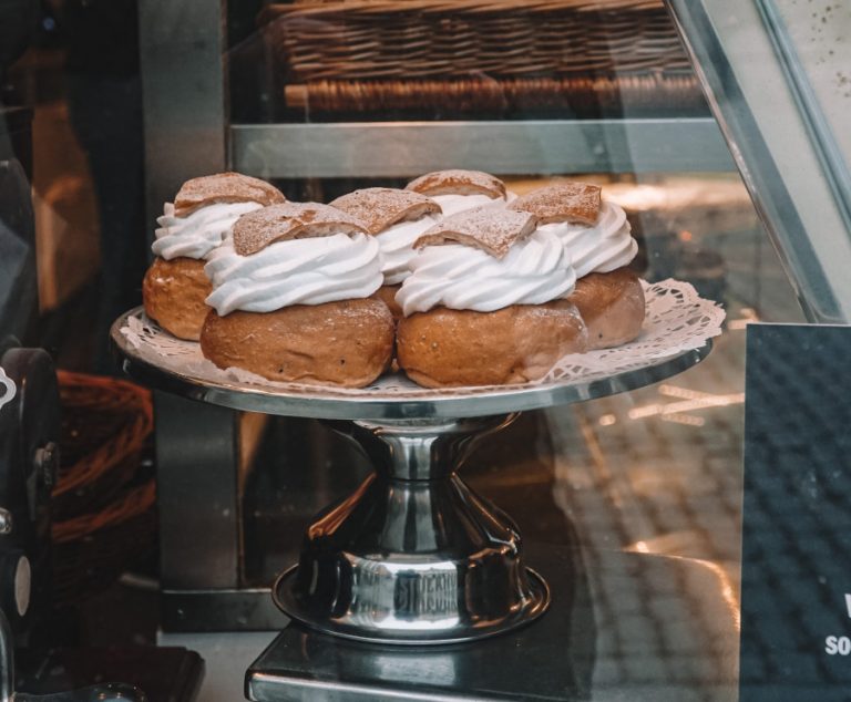 Skicka en semla med bud | Gramogram.se